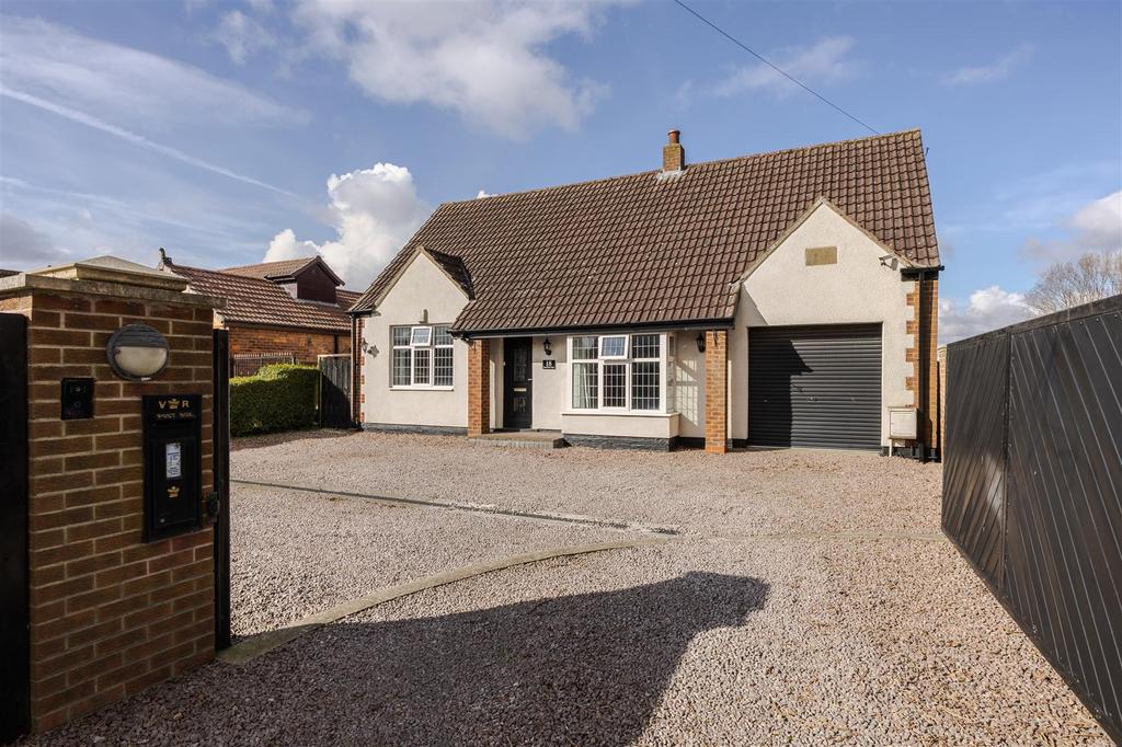 Northfield Road, Messingham 4 bed detached house for sale - £499,950