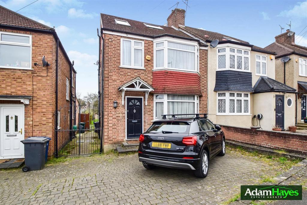 Sherrards Way, Barnet EN5 4 bed semi-detached house - £2,600 pcm (£600 pw)