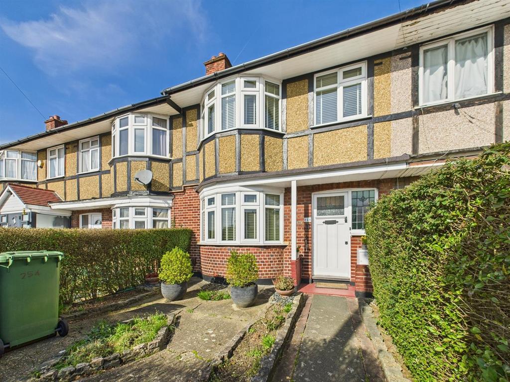 Eastcote Lane, Harrow HA2 3 bed terraced house - £525,000
