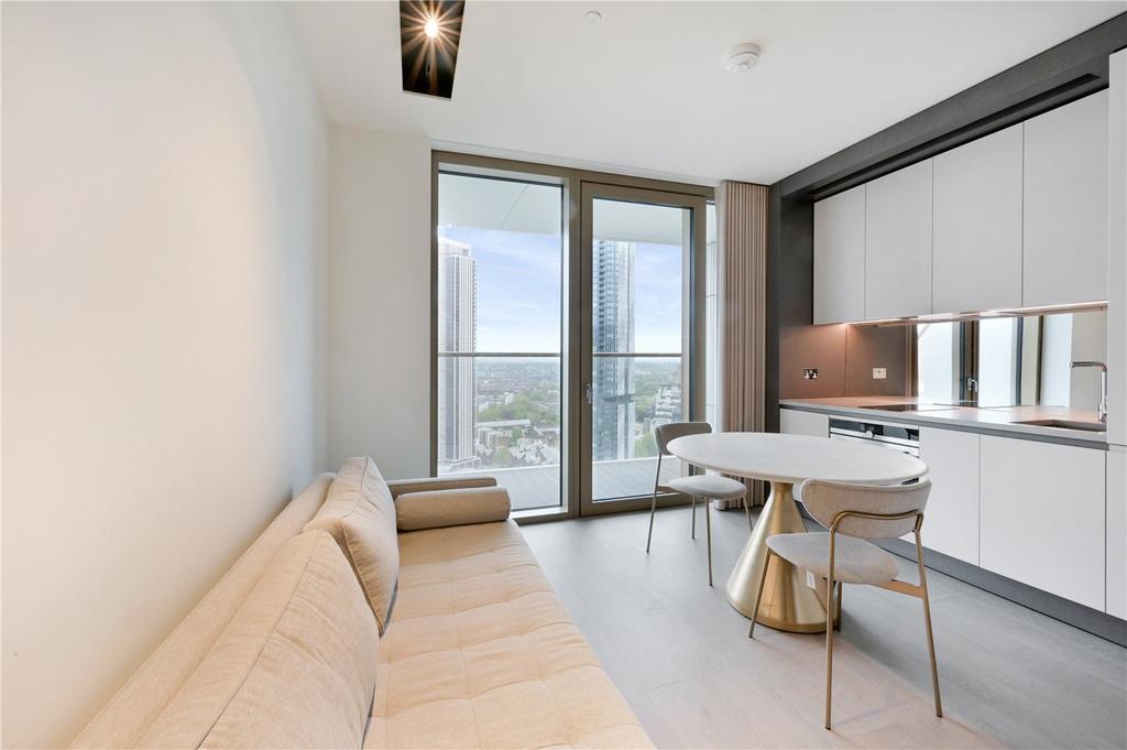 Park Drive, London, E14 Studio - £2,750 pcm (£635 pw)