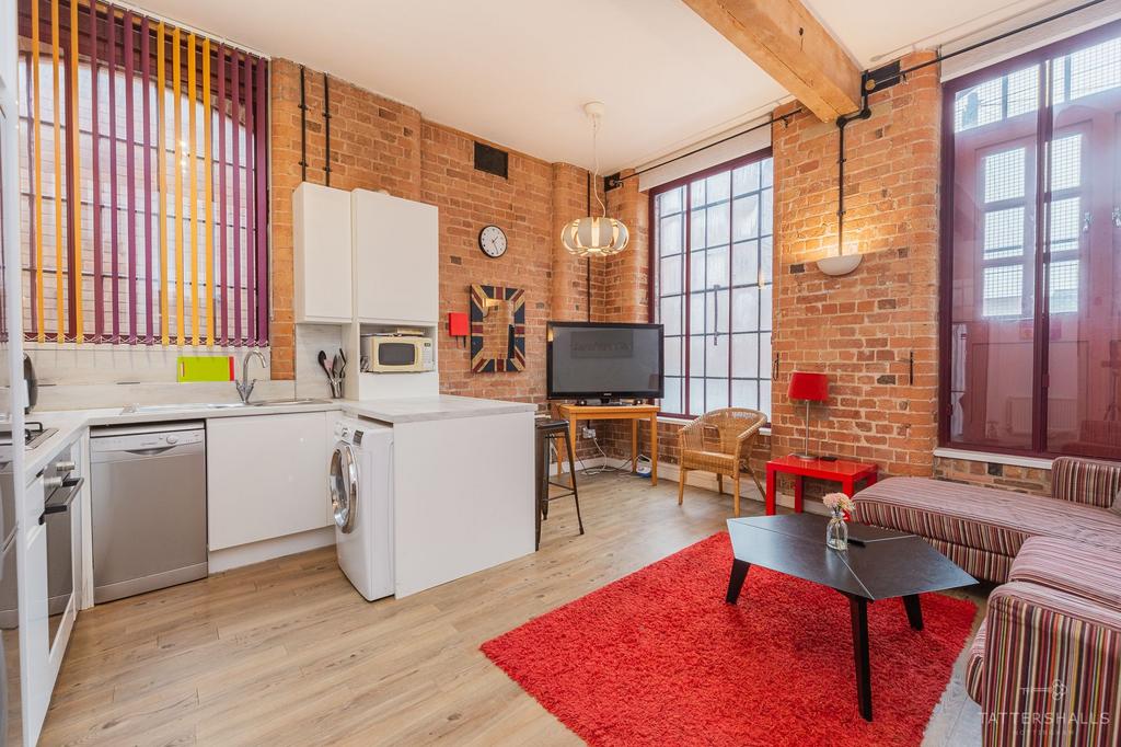 Raleigh Street, Raleigh Square... 2 bed apartment - £1,195 pcm (£276 pw)