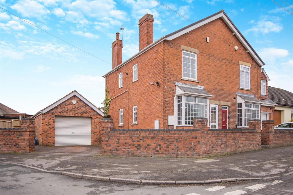 Sheepbridge Lane, Mansfield 2 bed semi-detached house for sale - £190,000