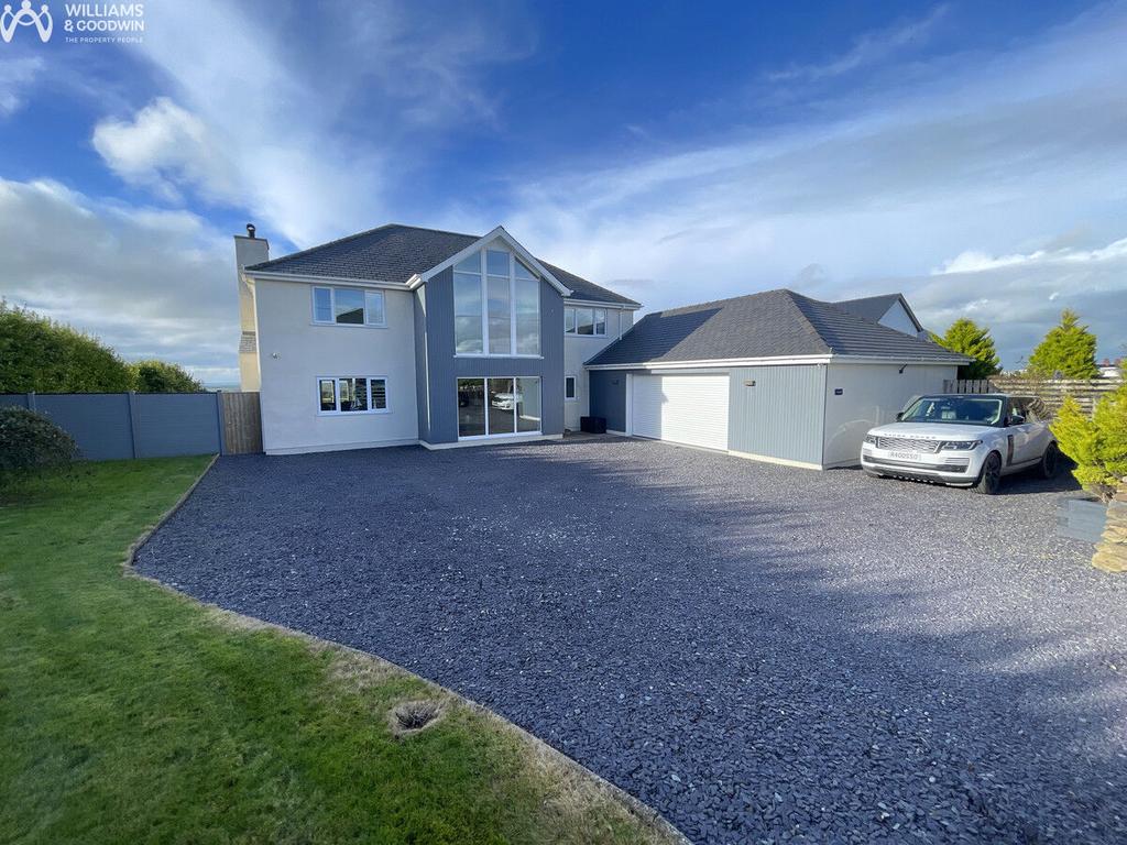 Carmel, Llannerch-Y-Medd, Anglesey, LL71 4 bed detached house - £550,000