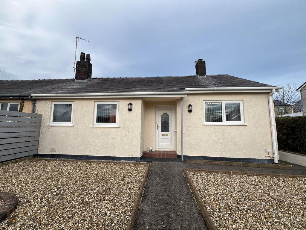 Tai Lon Goch, Talwrn, LL77 2 bed bungalow for sale - £220,000