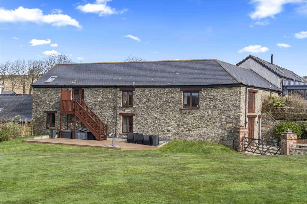 Woolston, Kingsbridge, Devon, TQ7 4 bed barn conversion for sale - £775,000