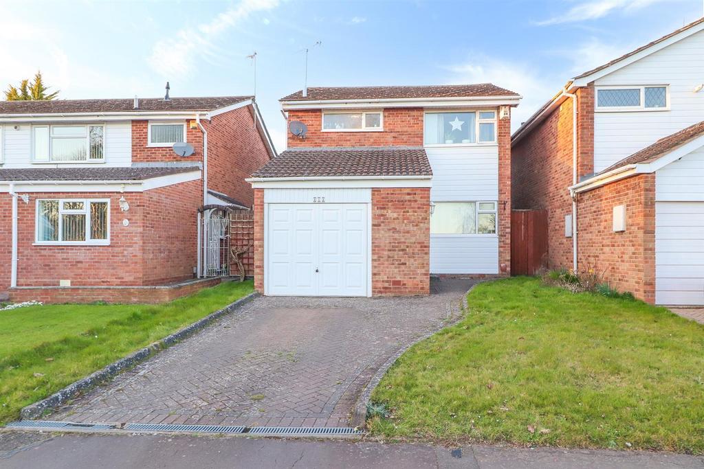 Dorchester Way, Coventry CV2 3 bed detached house - £1,200 pcm (£277 pw)