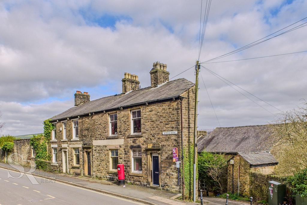 Spring Bank, New Mills, SK22 1 bed end of terrace house - £140,000