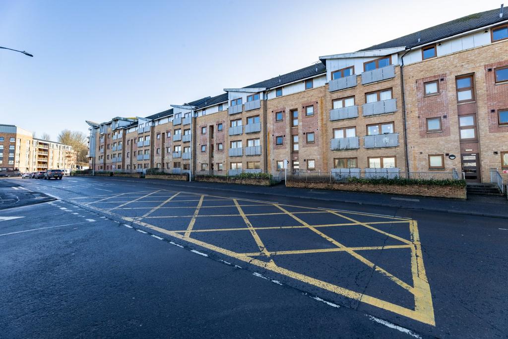 Possil Road, Glasgow G4 2 bed flat for sale - £125,000