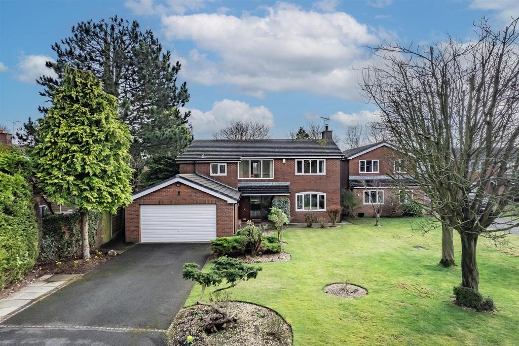 Radbroke Close, Sandbach 4 bed detached house for sale - £680,000