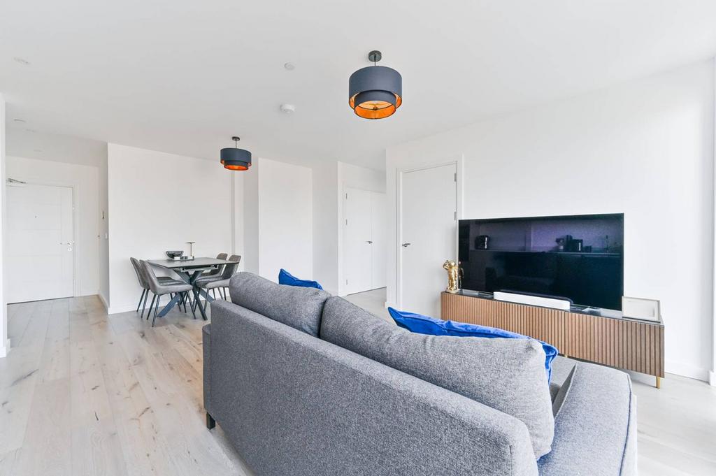 Boulevard Point, Croydon, CR0 1 bed flat - £1,600 pcm (£369 pw)