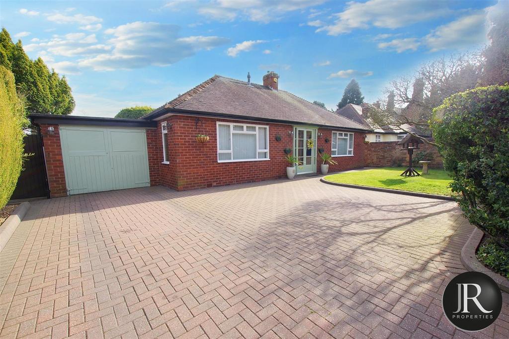 Church Street, Rugeley WS15 2 bed bungalow for sale - £400,000