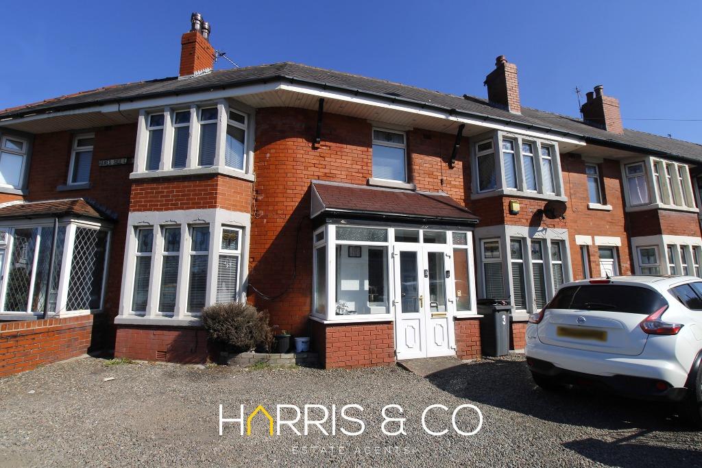 Hawes Side Lane, Blackpool, FY4 3 bed terraced house for sale - £139,950