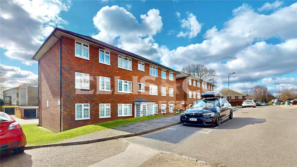 Lantern Close, Wembley, HA0 2 bed apartment - £350,000