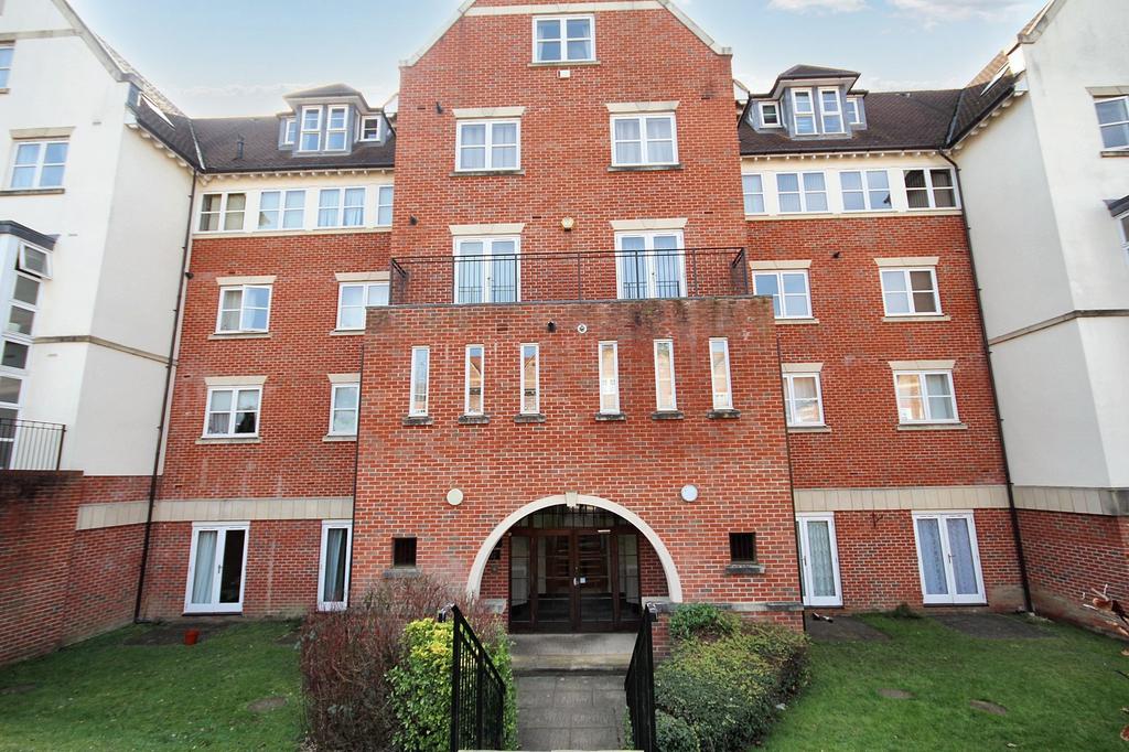 Cottage Close, Harrow, HA2 2 bed apartment - £2,000 pcm (£462 pw)