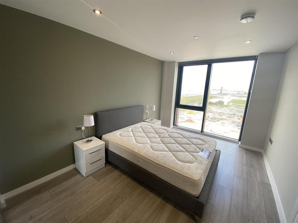 Jesse Hartley Way, Liverpool 1 bed property - £875 pcm (£202 pw)