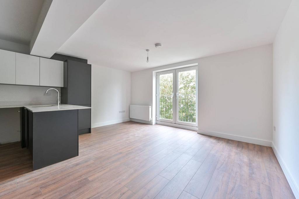 Peckham Rye, Peckham Rye, London, SE15 2 bed flat to rent - £2,500 pcm ...
