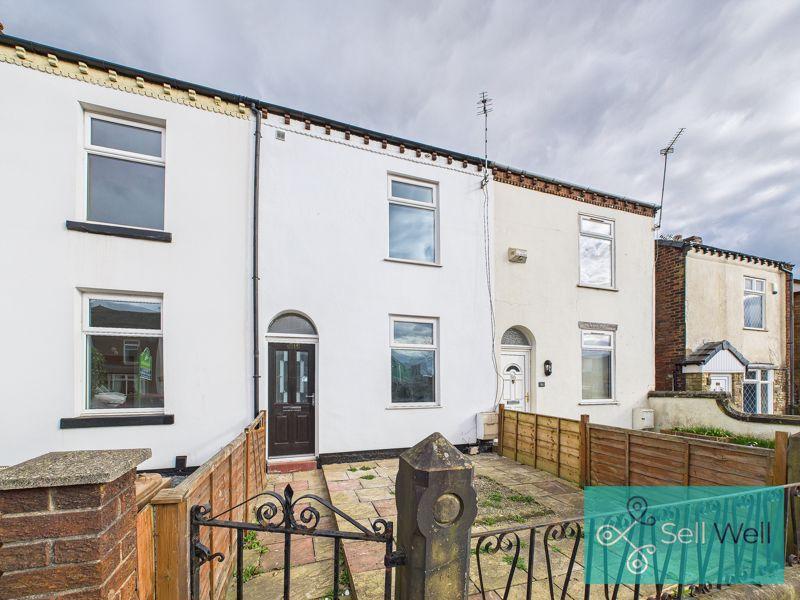 Walkden Road, Manchester M28 2 bed terraced house for sale - £186,000