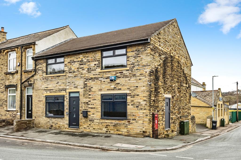 Birds Royd Lane, West Yorkshire HD6 2 bed apartment for sale - £165,000
