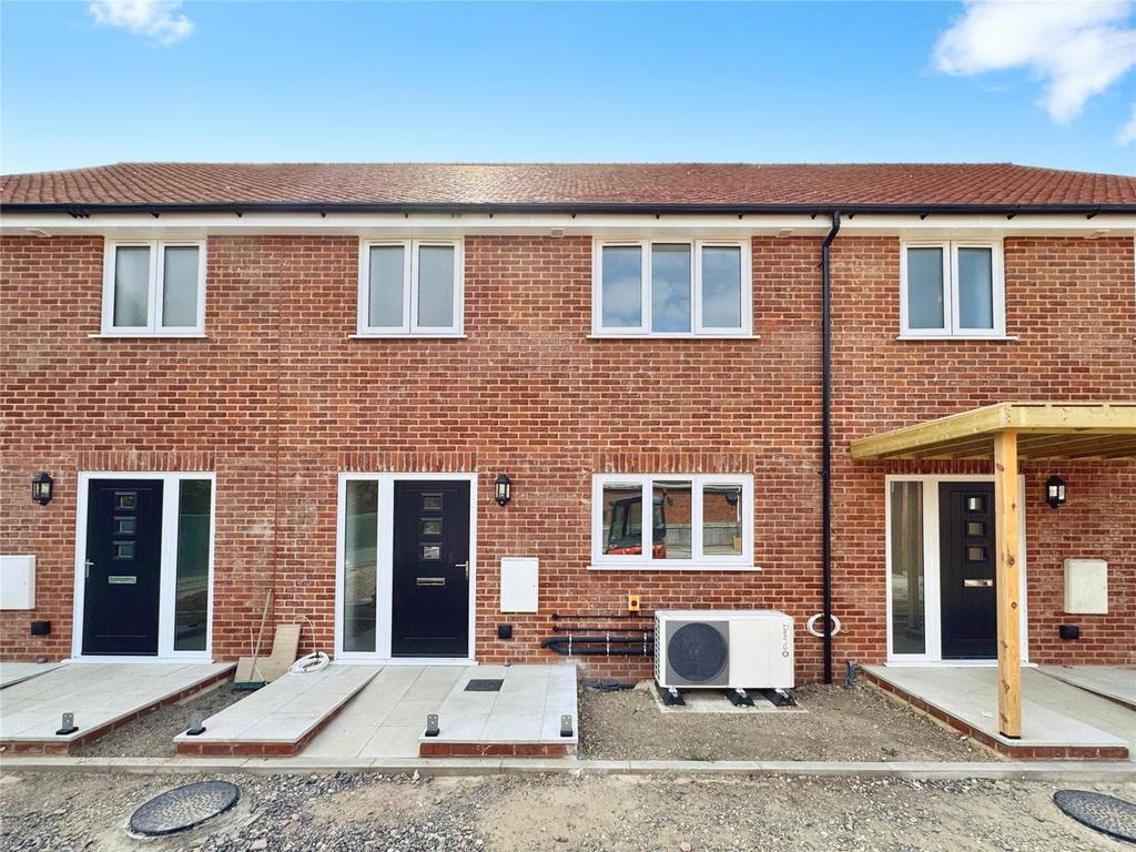 Shipton Bellinger SP9 3 bed terraced house for sale - £325,000