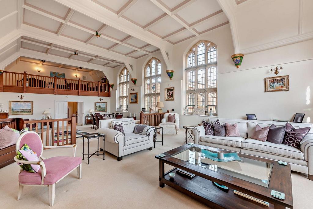 Abbey Gardens, Upper Woolhampton... 4 bed flat for sale - £1,500,000
