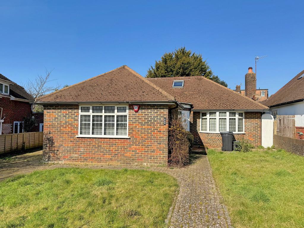 Hangleton Road, Hove, BN3 7 3 bed bungalow for sale - £500,000