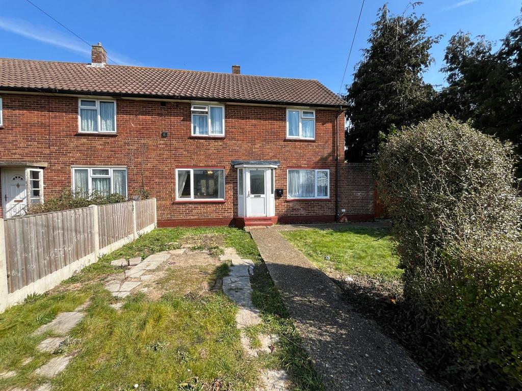 Hadrian Way, Stanwell TW19 3 bed end of terrace house for sale - £459,995