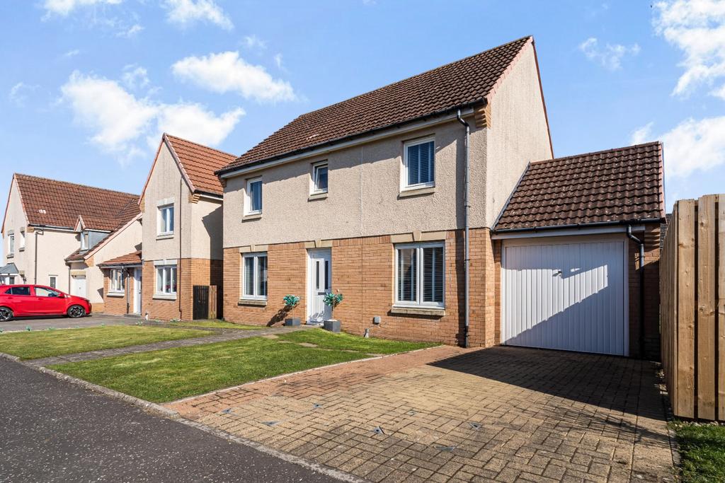 Russell Drive, Bathgate, West... 4 bed detached house - £315,000