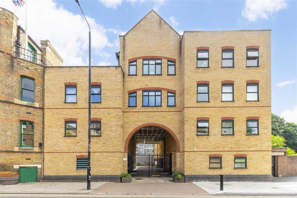 Wapping Lane, London E1W 2 bed flat - £2,396 pcm (£553 pw)