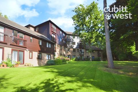 Houses to rent in East Grinstead | OnTheMarket