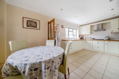 Houses for sale around RG17 0JH | OnTheMarket