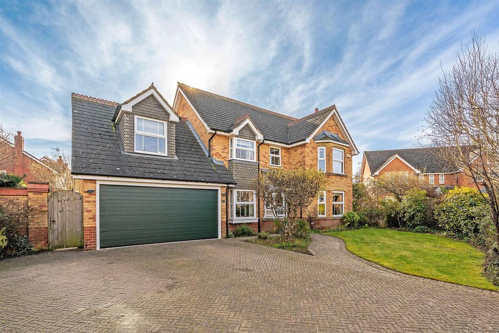 Whitefields Gate, Solihull 6 bed detached house for sale - £1,100,000