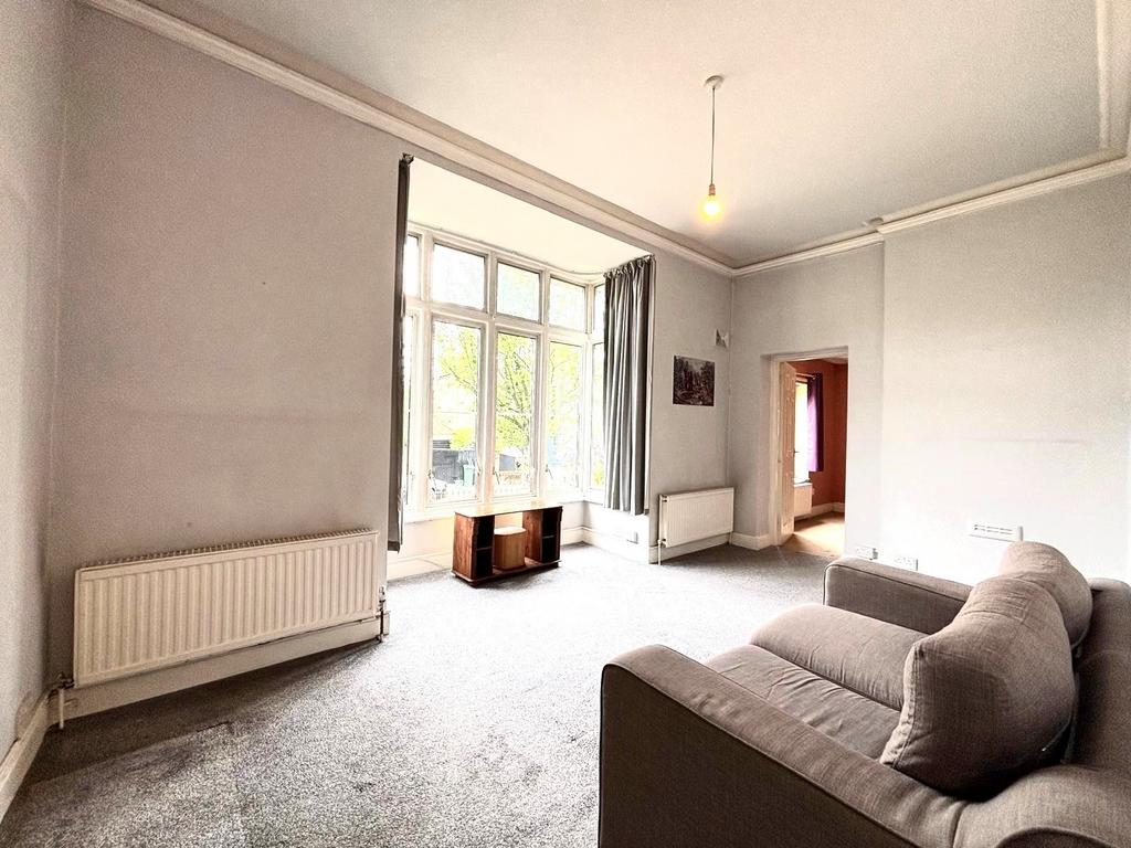 Churchfield Road, Ealing, W13 1 bed flat to rent - £1,585 pcm (£366 pw)