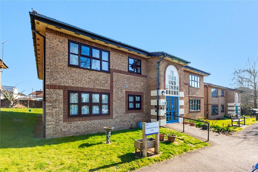 Abbs Cross Gardens, Hornchurch, RM12 1 bed apartment for sale - £140,000