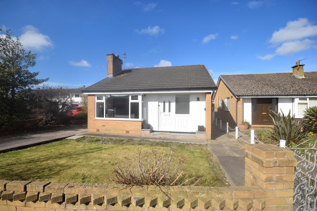 Waddington Road, St Annes 2 bed bungalow - £950 pcm (£219 pw)