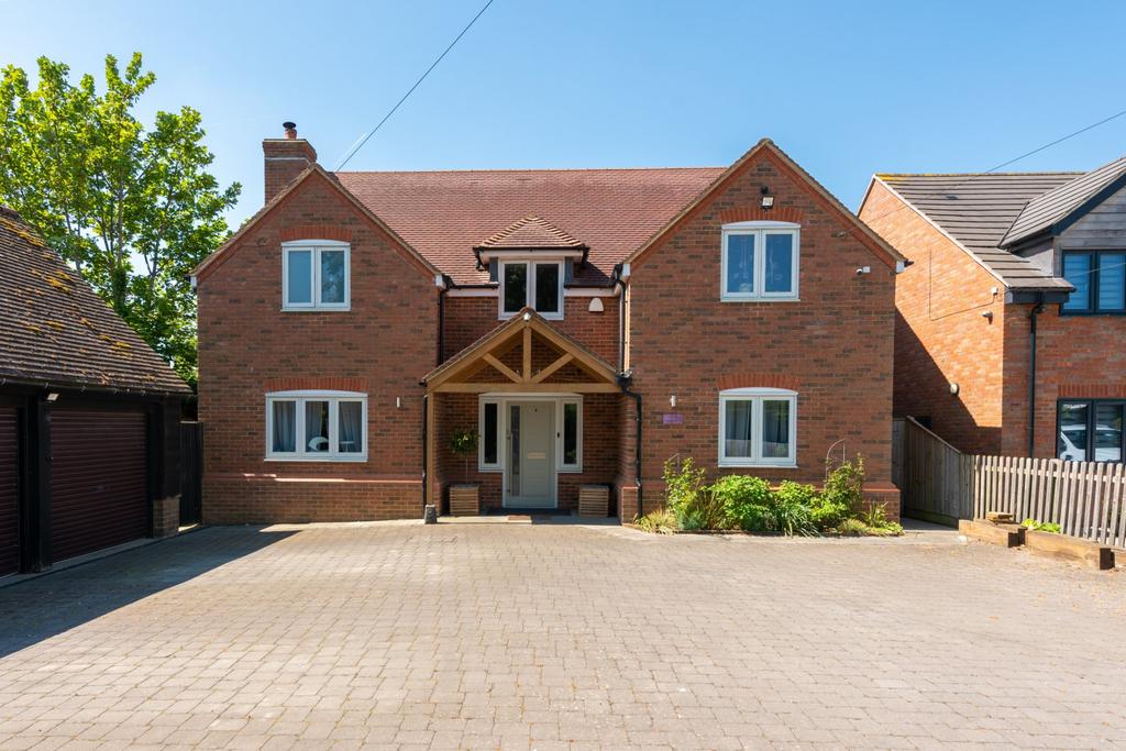 Lower Road, Stoke Mandeville... 4 bed detached house for sale - £995,000