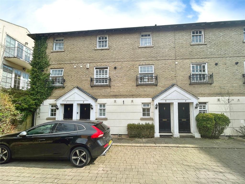 Masterman Wharf, Bishop's Stortford... 4 bed terraced house - £425,000