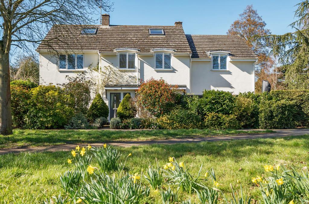 Pound Meadow, Bury St. Edmunds IP28 6 bed house for sale - £639,995