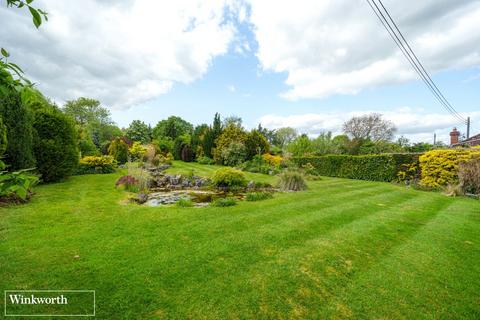 Bungalows For Sale In Basingstoke And Deane | OnTheMarket