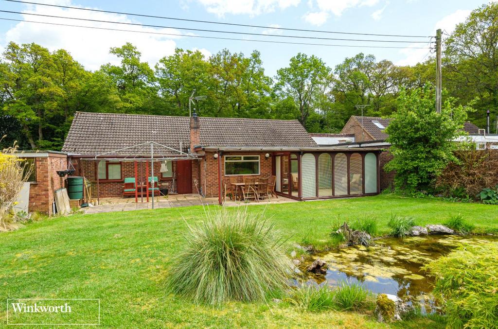 Wolverton Common, Tadley, Hampshire... 3 bed bungalow for sale - £650,000