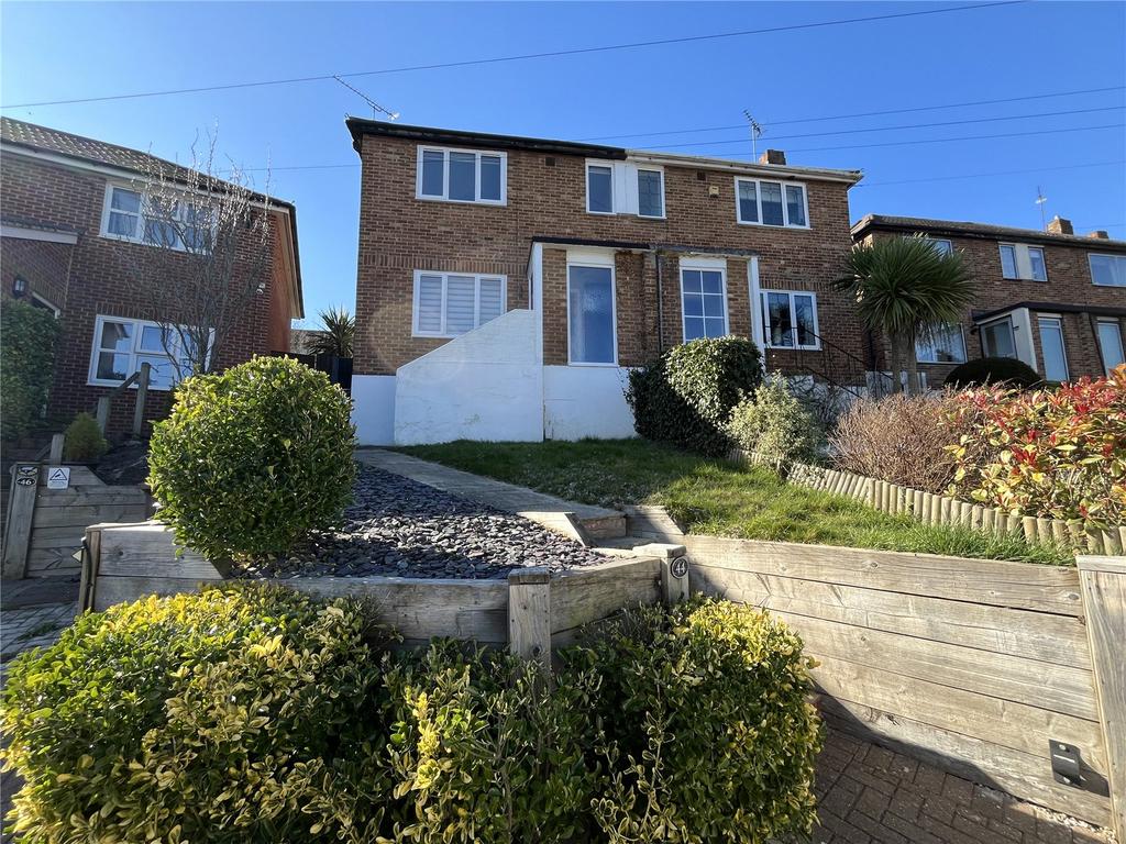 Amethyst Avenue, Davis Estate, Kent, ME5 2 bed semi-detached house - £ ...