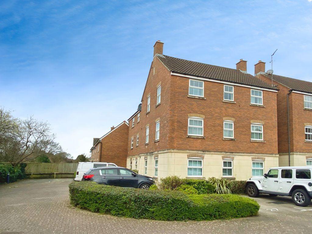 Longacres, Brackla, Bridgend, CF31 2DJ 2 bed flat - £795 pcm (£183 pw)