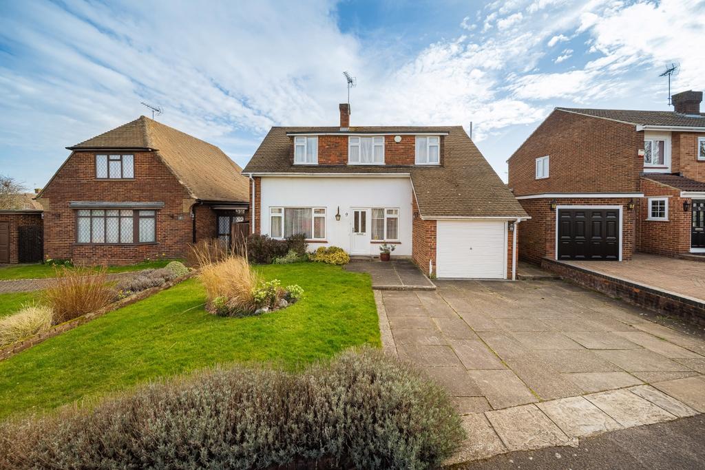 Meopham, Kent DA13 3 bed detached house - £500,000