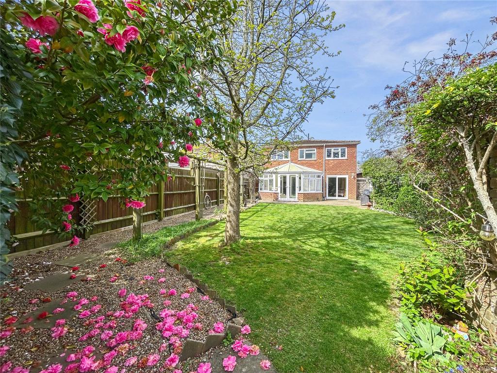 Bredhurst Road, Wigmore, Kent, ME8 4 bed detached house for sale - £635,000
