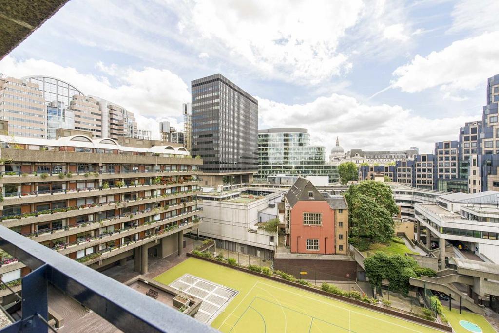 Barbican, London EC2Y 2 bed flat - £3,597 pcm (£830 pw)