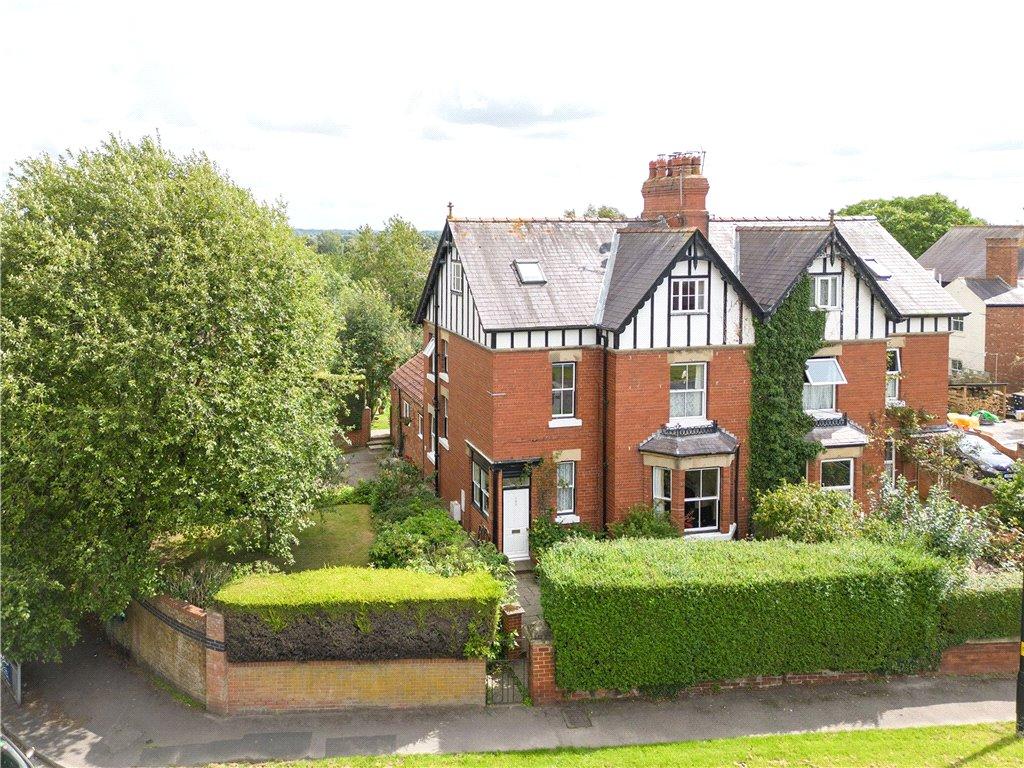 Harrogate Road, Ripon, North... 6 bed semi-detached house - £695,000