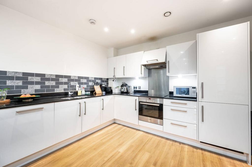 Hatton Road, Alperton, Wembley, HA0 2 bed flat for sale - £400,000