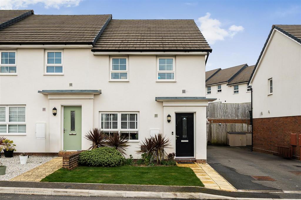 Turnpike Crescent, Ivybridge PL21 3 bed semi-detached house - £279,950