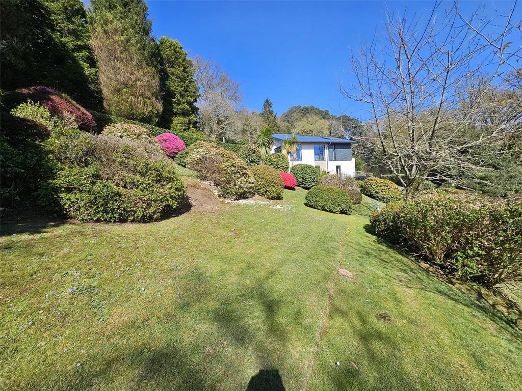 Custom Built Home Modern On Over An... 4 bed detached house for sale ...
