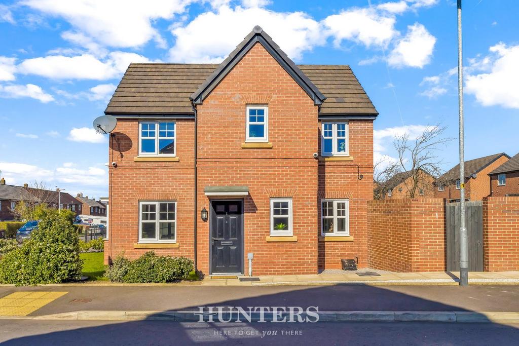 Falcon Drive, Middleton, Manchester 3 bed detached house for sale - £ ...
