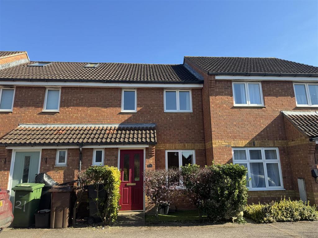Stratford Drive, Maidstone ME15 2 bed terraced house - £1,350 pcm (£312 pw)